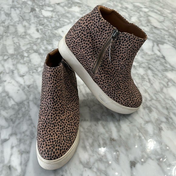 Universal Thread | Shoes | Universal Thread Cindy Hidden Wedge Leopard ...